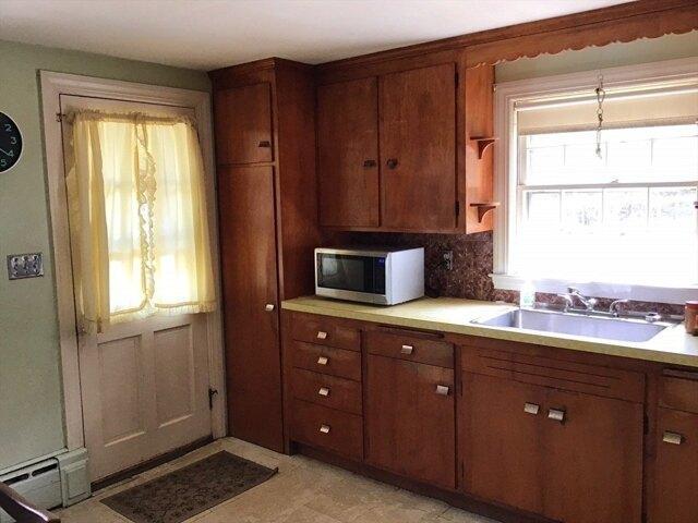 house with 3 bedroom, Woburn MA ES102961536