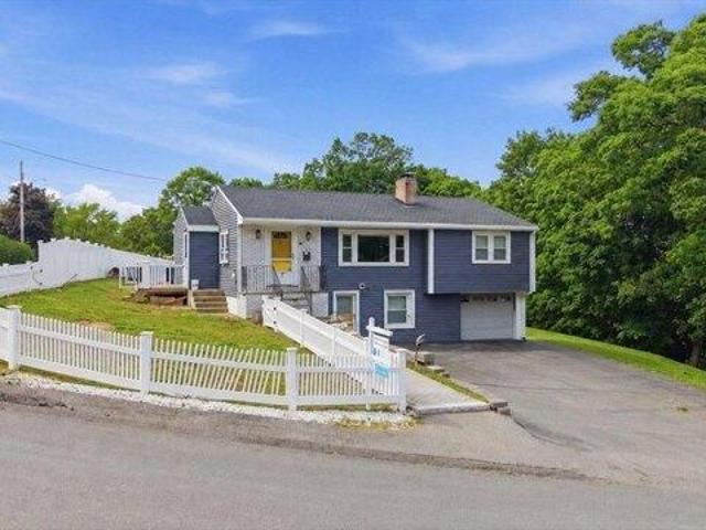 house with 3 bedroom, Woburn MA ES102961576