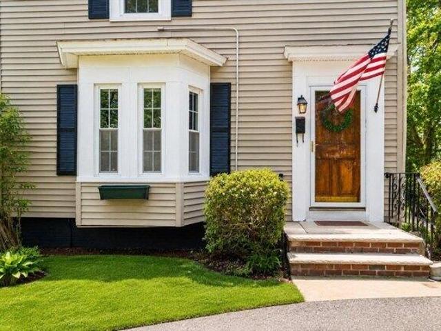house with 3 bedroom, Woburn MA ES103443997