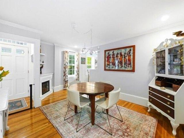 house with 3 bedroom, Woburn MA ES103499450