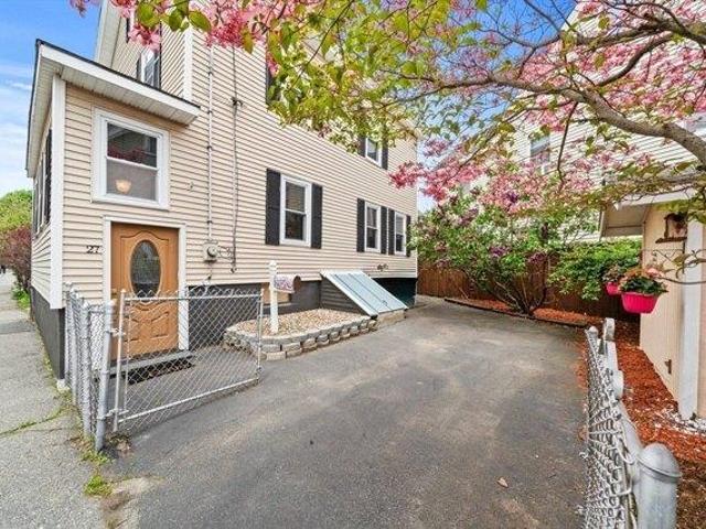 house with 3 bedroom, Woburn MA ES103499472