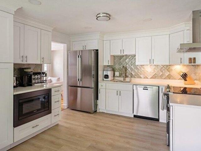 house with 3 bedroom, Woburn MA ES103500037