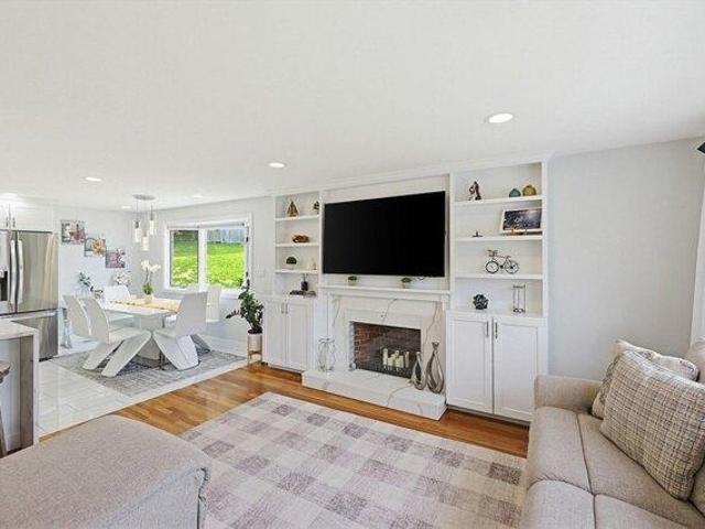 house with 3 bedroom, Woburn MA ES103036554