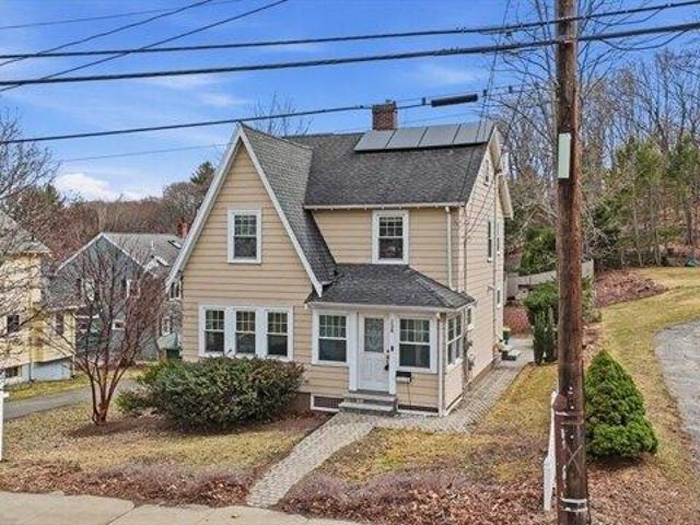 house with 3 bedroom, Woburn MA ES103075236