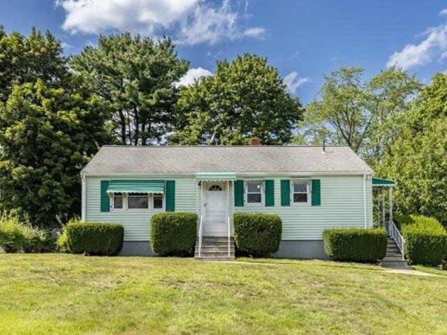 house with 3 bedroom, Woburn MA ES105190622