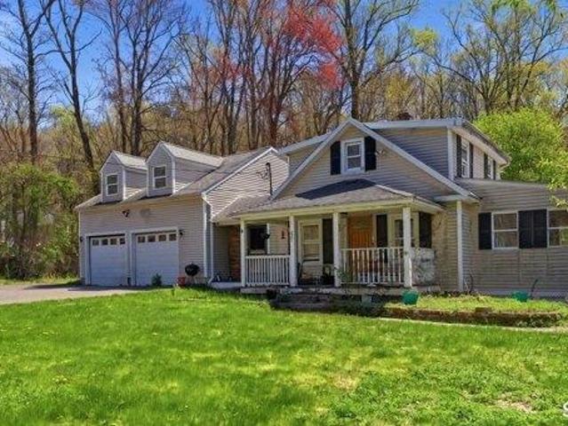 house with 3 bedroom, Wolcott CT DLS102216374