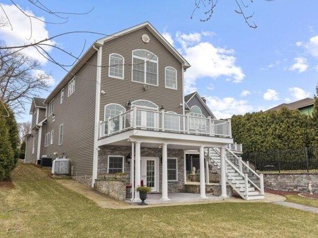 house with 3 bedroom, Wolcott CT DLS102824400