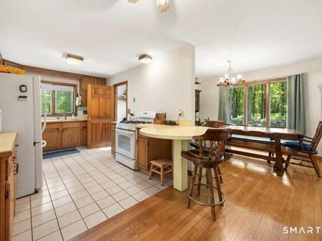 house with 3 bedroom, Wolcott CT DS104116547