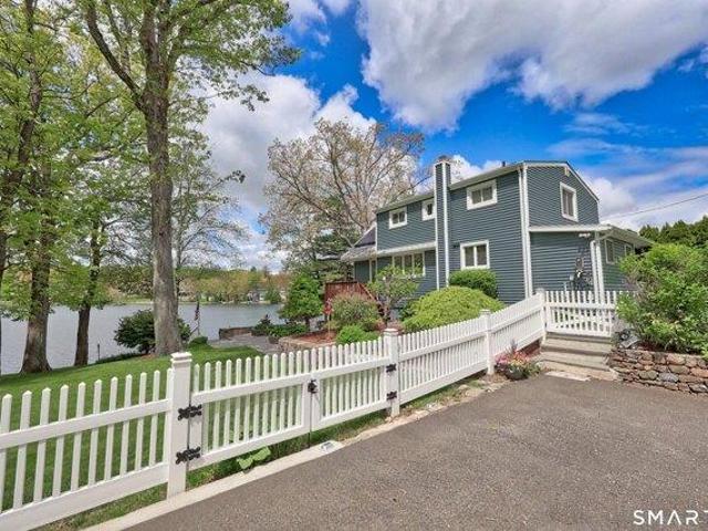 house with 3 bedroom, Wolcott CT DS102529869