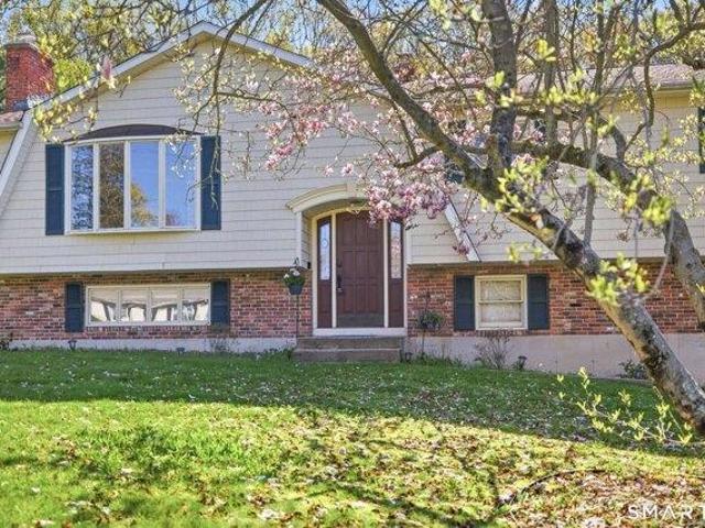 house with 3 bedroom, Wolcott CT DS102564824