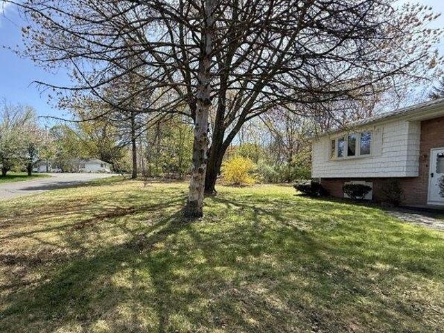house with 3 bedroom, Wolcott CT DS102583135