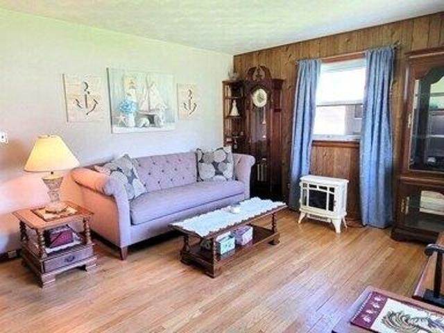 house with 3 bedroom, Wolcott CT DS102583269