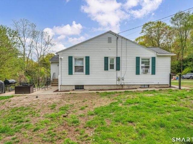 house with 3 bedroom, Wolcott CT ES104188487
