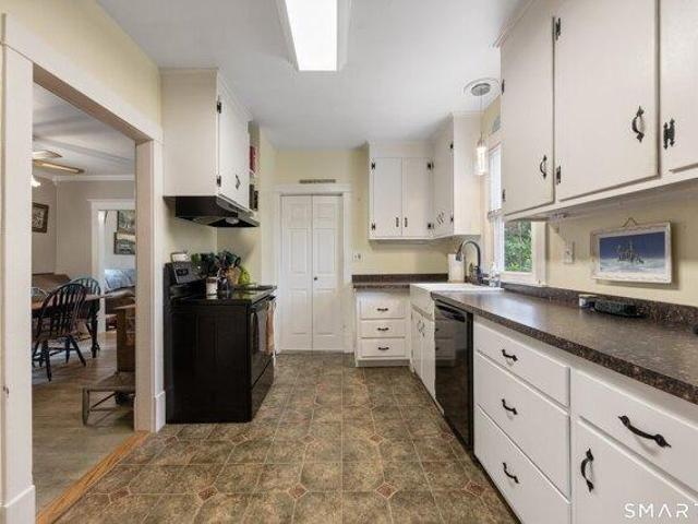 house with 3 bedroom, Wolcott CT ES104297476