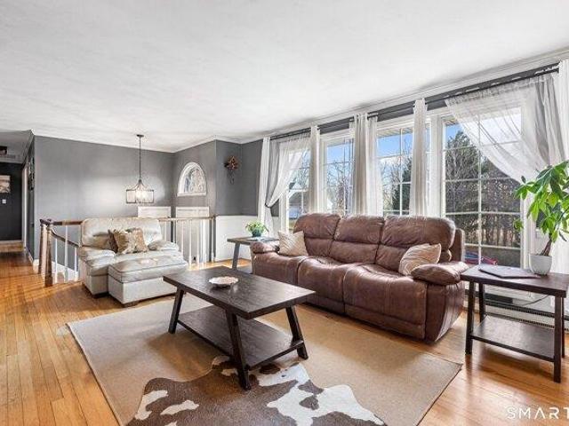 house with 3 bedroom, Wolcott CT ES104351513