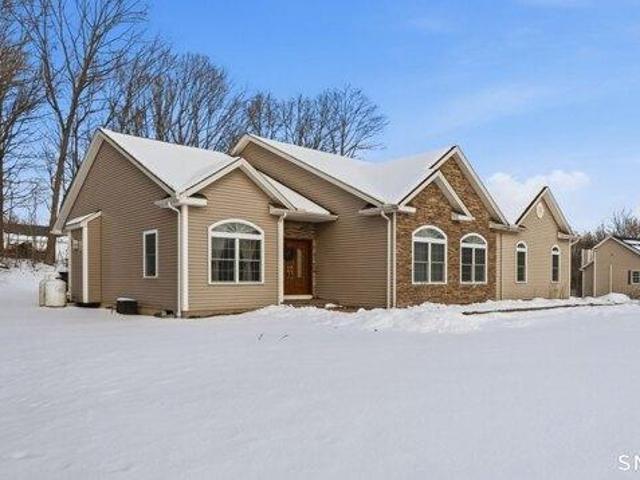 house with 3 bedroom, Wolcott CT ES103070628