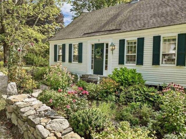 house with 3 bedroom, Wolfeboro NH ES104568615