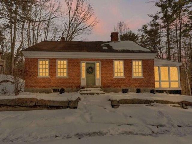 house with 3 bedroom, Wolfeboro NH ES104788629