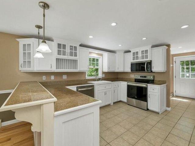 house with 3 bedroom, Wolfeboro NH ES104835552