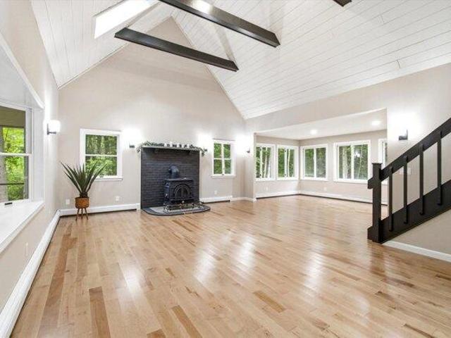 house with 3 bedroom, Wolfeboro NH ES105205092