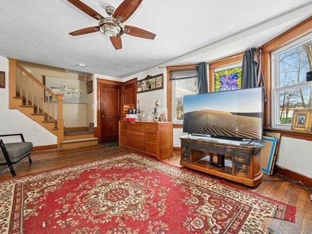 house with 3 bedroom, Worcester MA DLS101660256