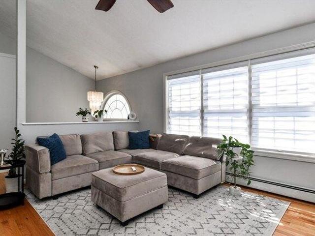 house with 3 bedroom, Worcester MA DLS102345909
