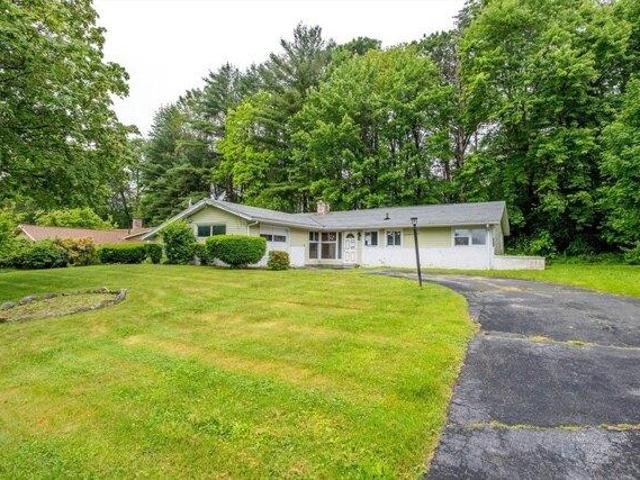 house with 3 bedroom, Worcester MA DLS102345963