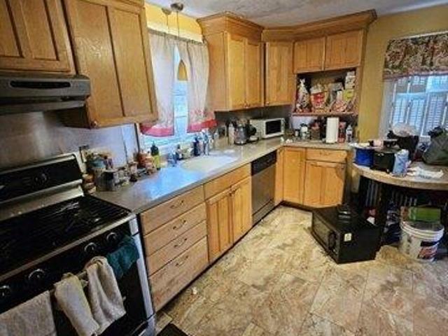house with 3 bedroom, Worcester MA DLS102369966