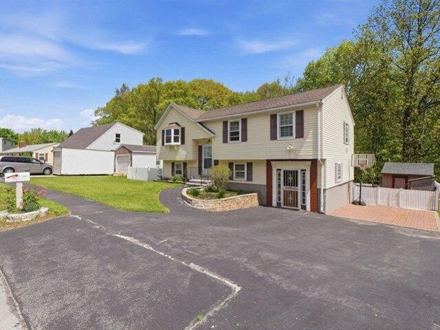 house with 3 bedroom, Worcester MA DLS102409856