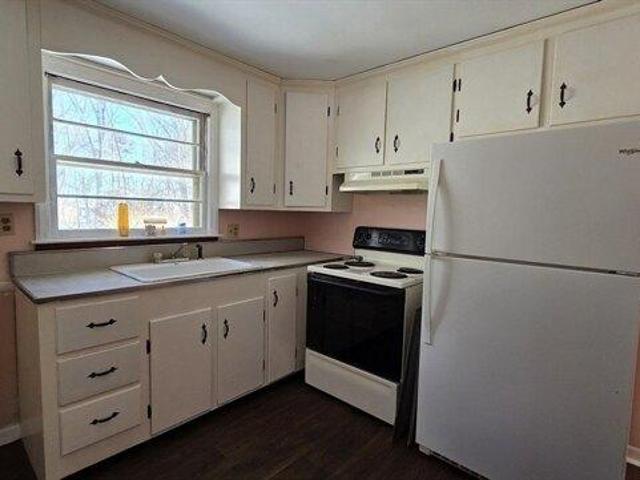 house with 3 bedroom, Worcester MA DLS102583461