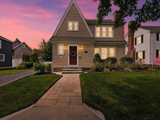 house with 3 bedroom, Worcester MA DLS102669030