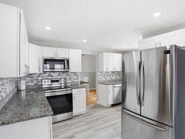 house with 3 bedroom, Worcester MA DS102707966