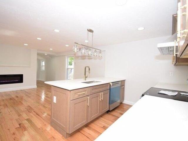 house with 3 bedroom, Worcester MA DS102728569