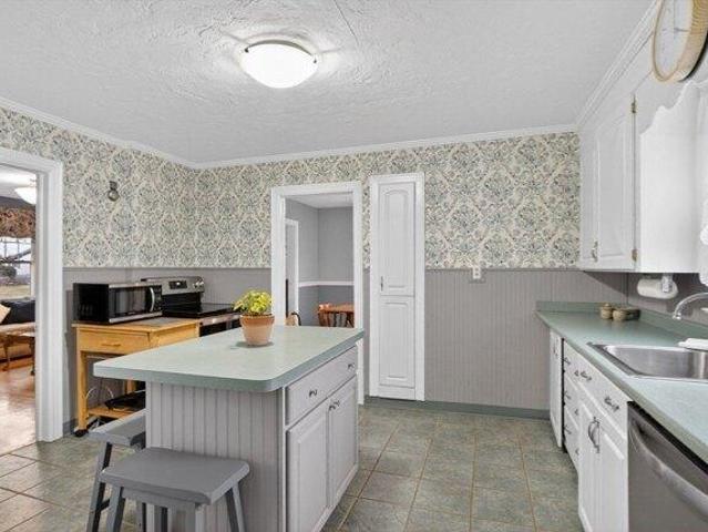house with 3 bedroom, Worcester MA DS102828138