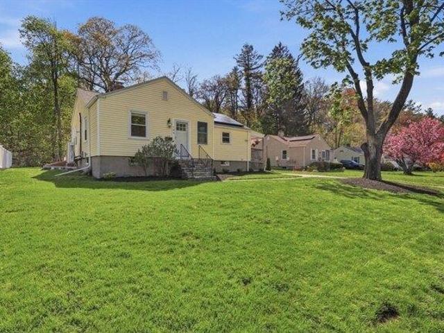 house with 3 bedroom, Worcester MA DS102120739