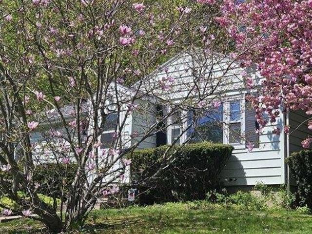house with 3 bedroom, Worcester MA DS102120809