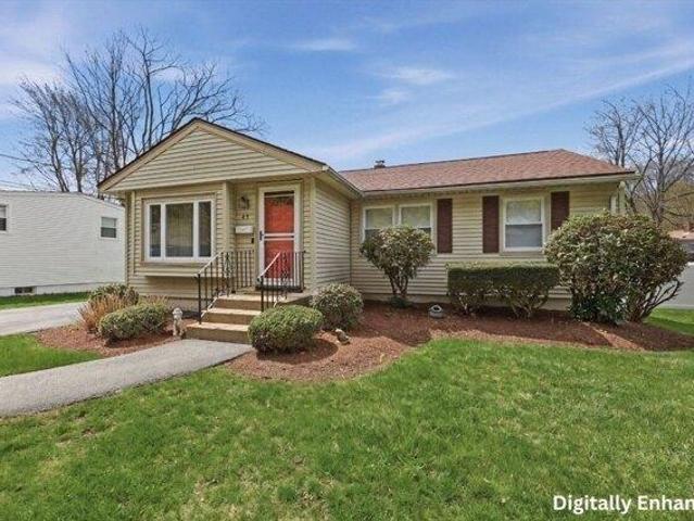 house with 3 bedroom, Worcester MA DS102154817
