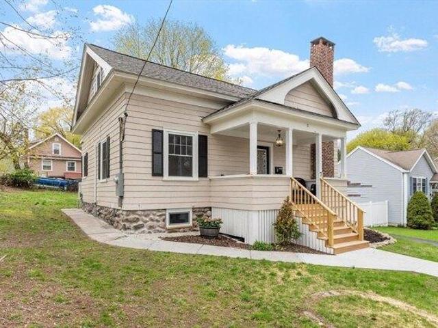 house with 3 bedroom, Worcester MA DS102156256