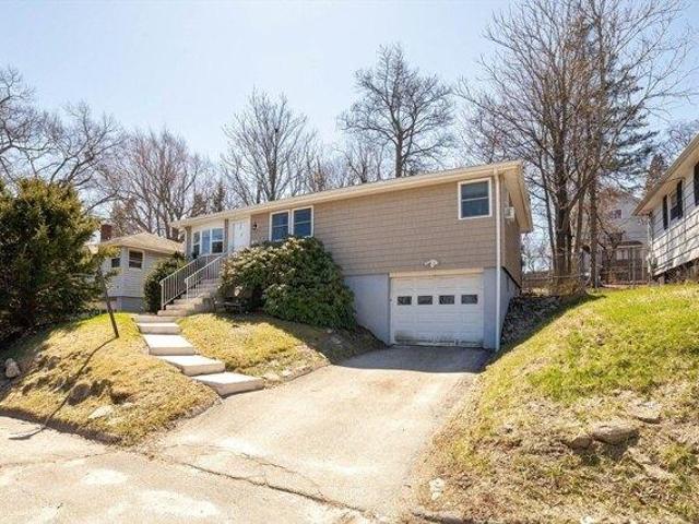 house with 3 bedroom, Worcester MA DS102256254