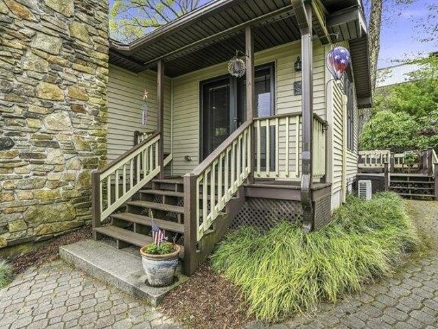 house with 3 bedroom, Worcester MA DS102259050