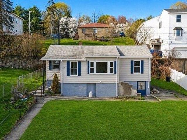 house with 3 bedroom, Worcester MA DS104232703