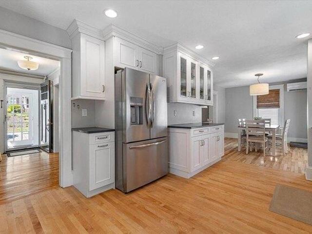 house with 3 bedroom, Worcester MA DS104263423