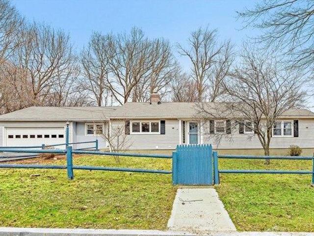 house with 3 bedroom, Worcester MA ES102822686
