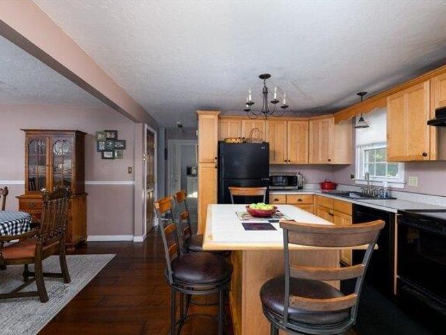 house with 3 bedroom, Worcester MA ES102824793