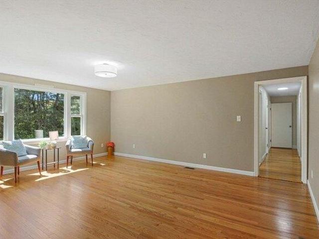 house with 3 bedroom, Worcester MA ES102826935