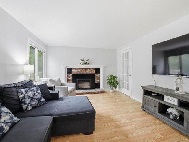 house with 3 bedroom, Worcester MA ES102922780