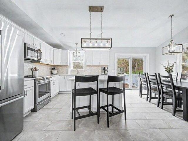 house with 3 bedroom, Worcester MA ES103441213