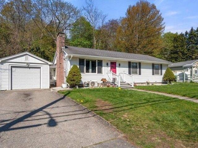 house with 3 bedroom, Worcester MA ES103444281