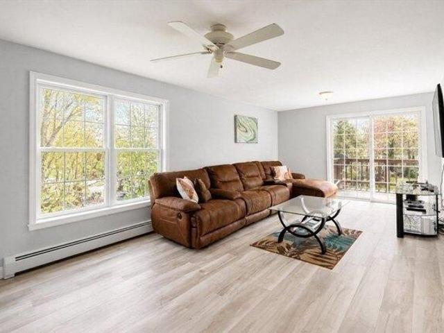 house with 3 bedroom, Worcester MA ES103497587