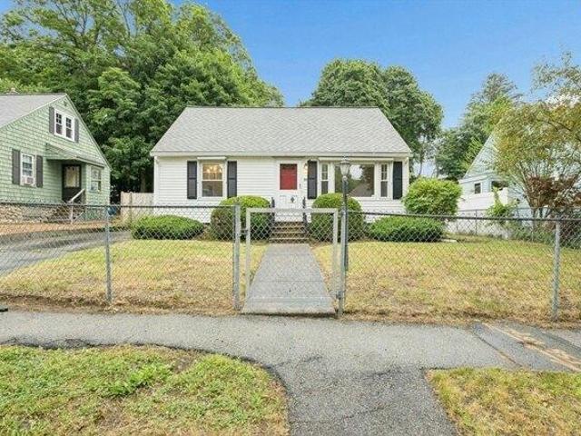 house with 3 bedroom, Worcester MA ES103627167